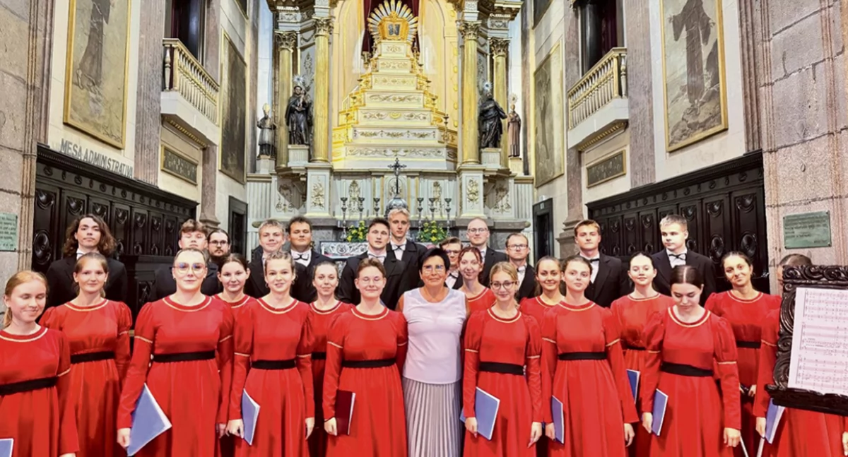 Chór Pueri et Puellae Cantores Plocenses wystąpił w jednym z ...
